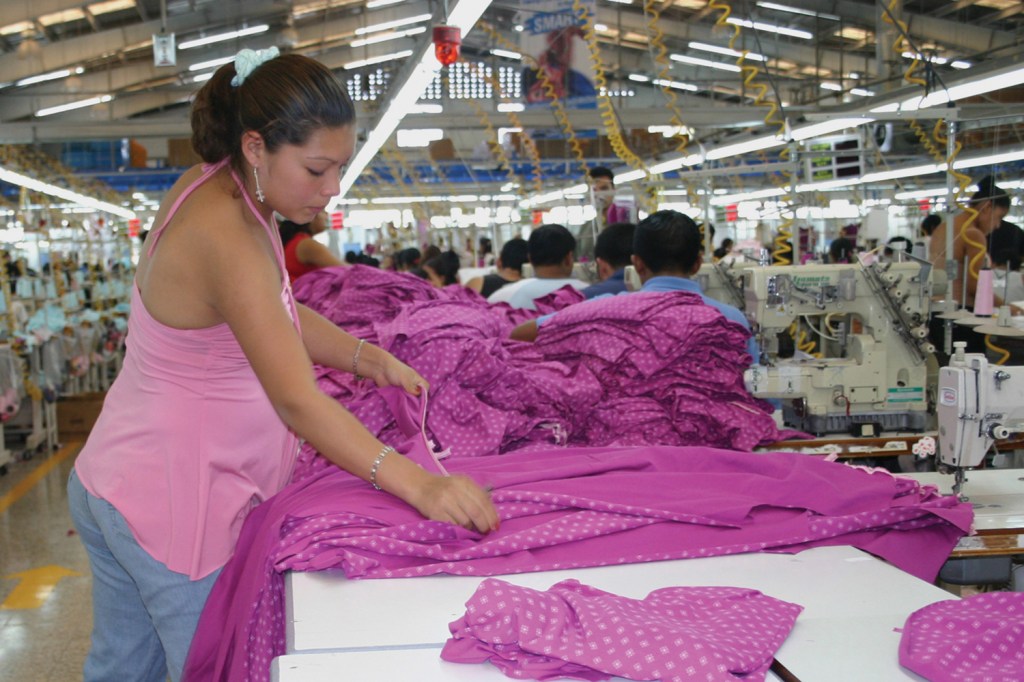 Crowley Logistics | Apparel Industry Logistics