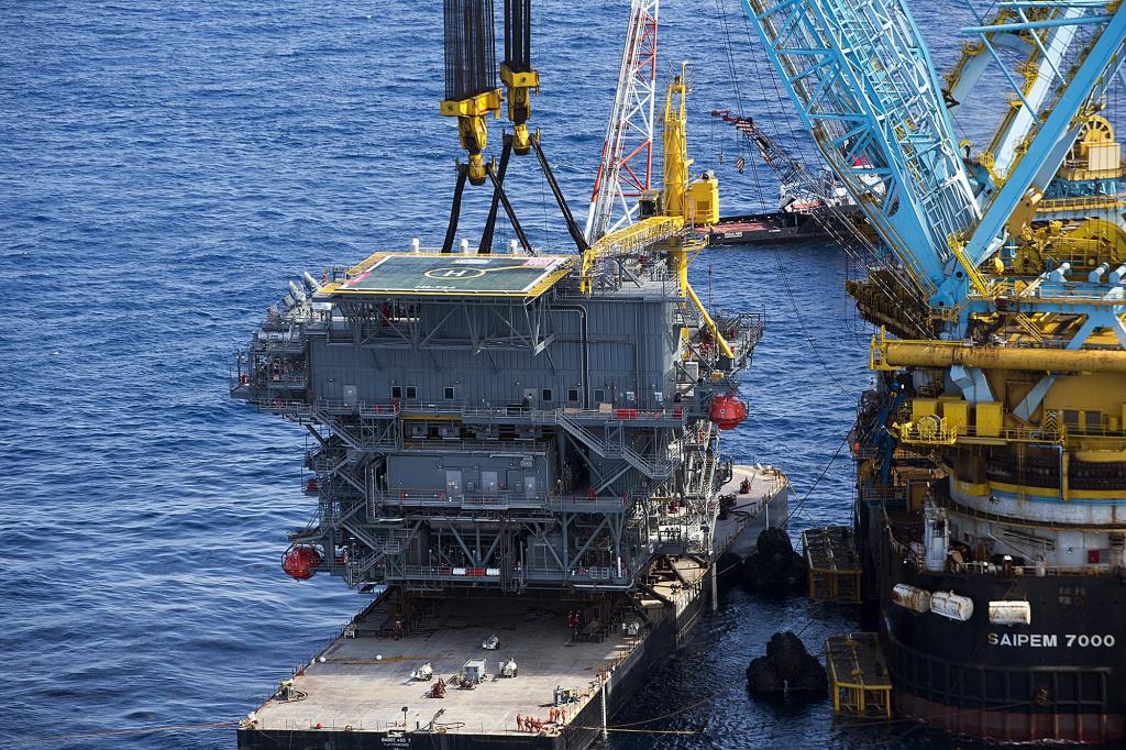 Crowley Shipping | Offshore Oil and Gas Projects/Services