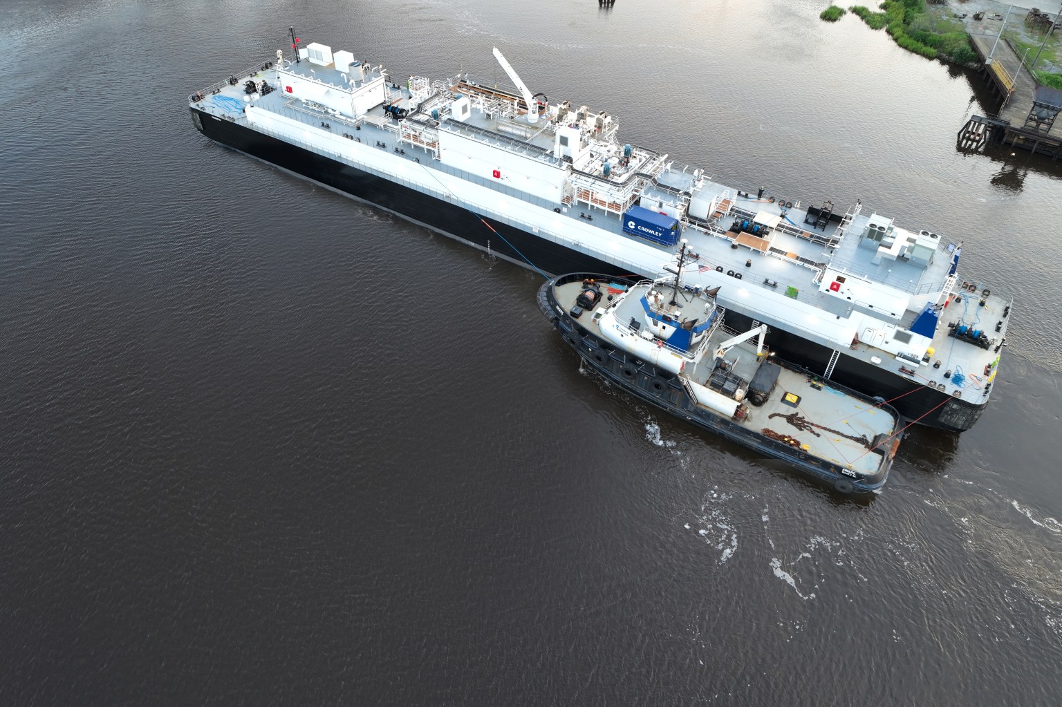 Crowley Shipping | Crowley LNG Distribution and Services