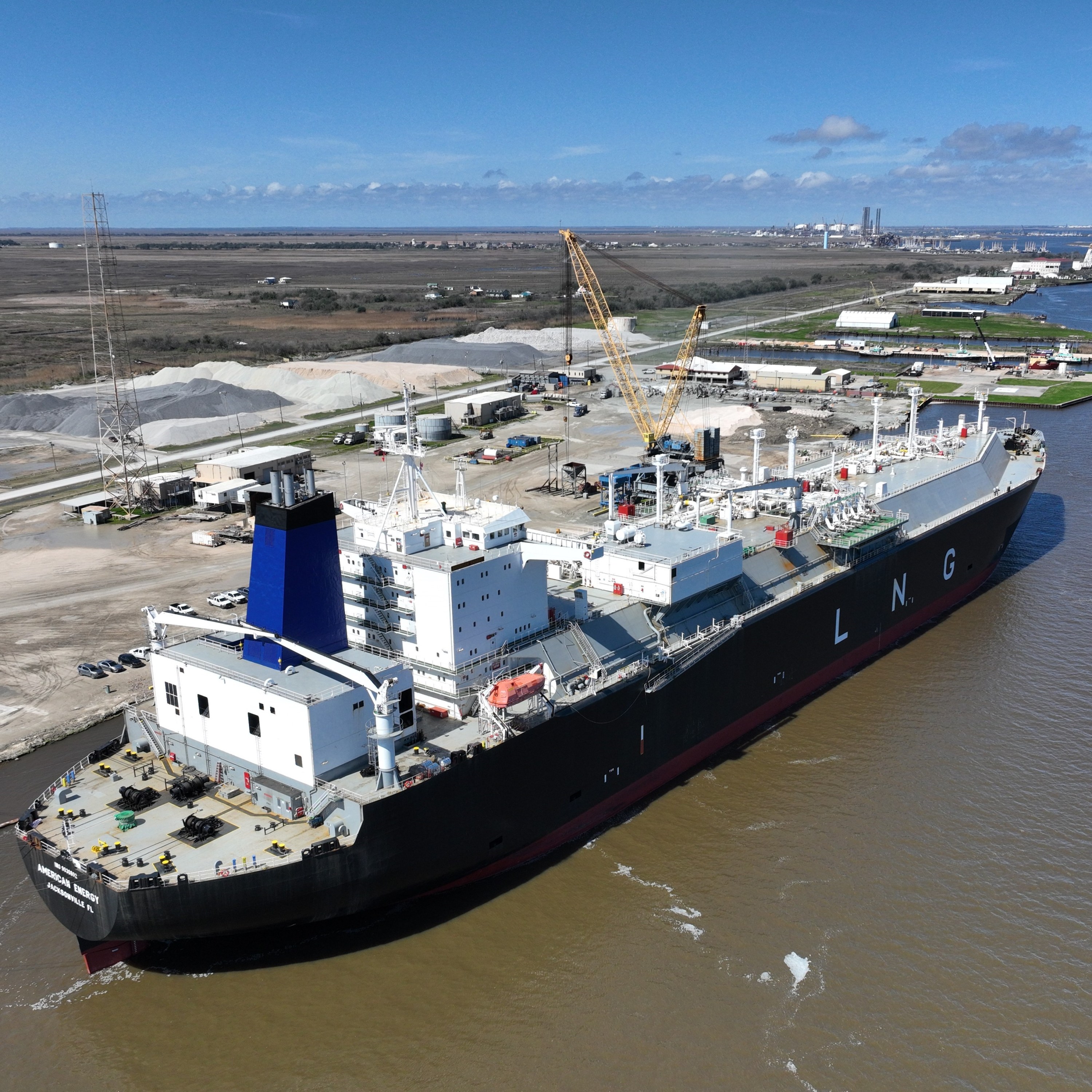 Crowley and Naturgy Deploy First U.S. LNG Carrier, American Energy, to Serve Puerto Rico | Crowley